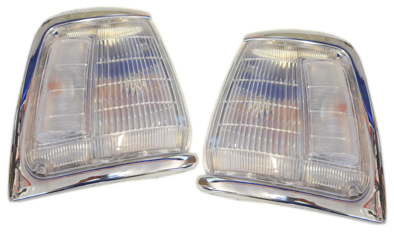 Toyota Hilux 2wd LH + RH Indicators Corner Lights Chrome Surround 1991-1997